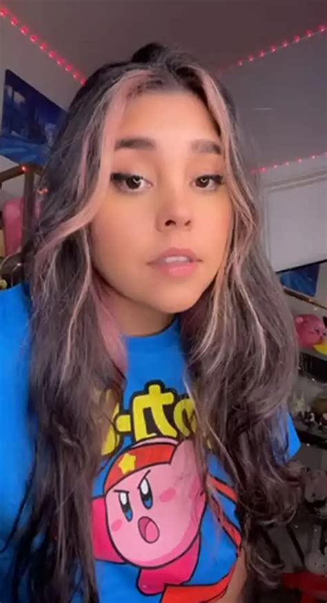 Can I Be Your Uwu Girl Scrolller