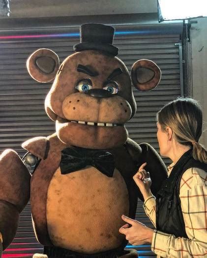 Five Nights At Freddys Movie Photos Show Bts Look At Freddy Fazbears