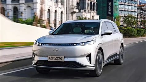 Dongfeng Eπ 008 стартовали предпродажи электрокроссовера