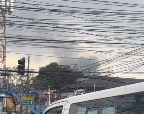 Fire Hits Residential Area In Quezon City