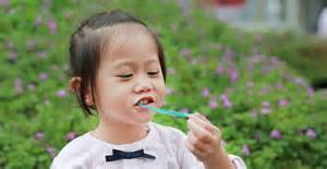 껌 씹기 과연 건강에 좋을까