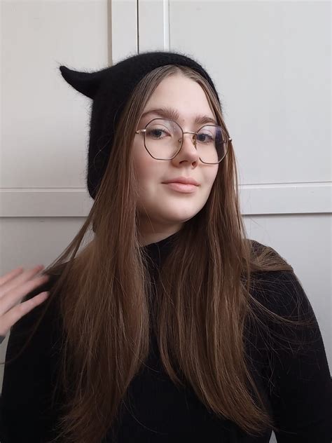 чепчик с кошачьими ушками Кошачьи ушки Кошачьи