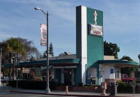 George’s 50s Diner - LA Conservancy