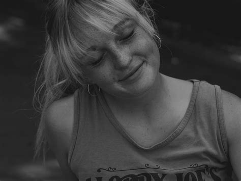 11 Simple Amazing Ways To Know Youre An Outgoing Introvert