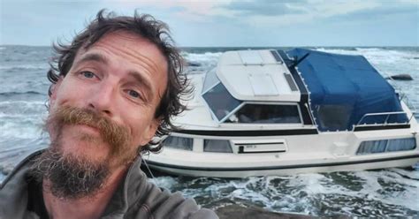 Her Blir Lars Eriks 42 Båtdrøm Knust