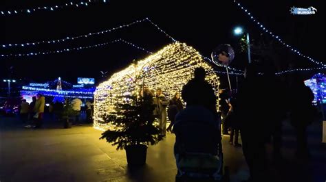 Светещата коледна арка в центъра на град Бургас Youtube