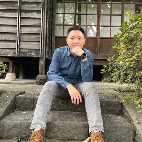 Daniel Lo Danielshotone Threads Say More