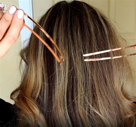 This Is A Guide To Using U Shaped Hair Pins Learn How To Create