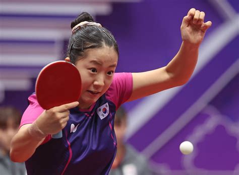 가볍게 완파추석 오전 나란히 웃은 탁구 신유빈 배드민턴 안세영 매일경제 가볍게 완파추석 오전 나란히 웃은 탁구 신유빈 배드민턴 안세영 매일경제