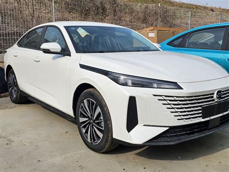 Worlds First Ev With 100 Second Choco Seb Battery Swaps Delivered To 1st Customer In China