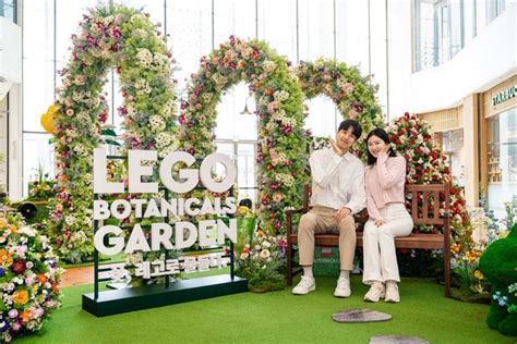 스타필드 피어나는 봄의 생기 ‘플로럴 스트리트 진행