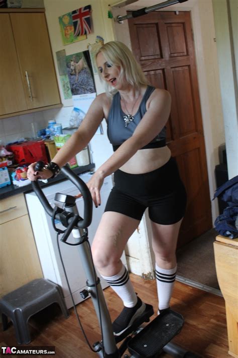 Middle Aged Uk Blonde Tracey Lain Exercises Before Having Pov Sex