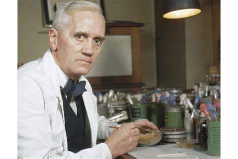 மருந்தையே எதிர்த்துப் போராடும் நோய்க்கிருமிகள் எதிர்ப்பு முயற்சியில் சுவிஸ் அறிவியலாளர்கள்