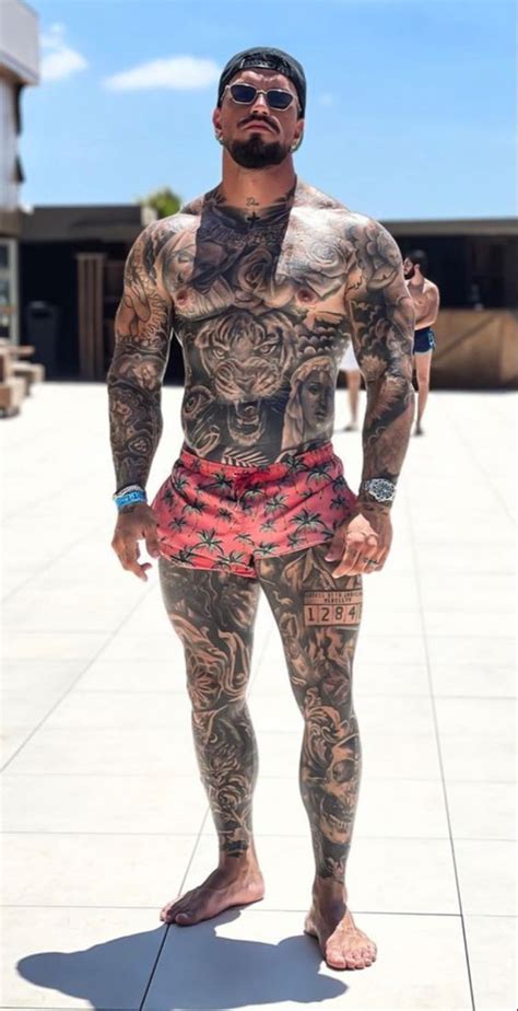 Tattoos Ideas Mannen Tatoeages Nek Tattoo Nek Tatoeages