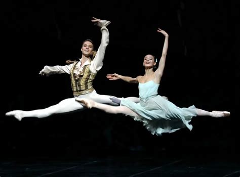 Photo Album Sneak Peek At Tonights Return Of Nureyevs Nutcracker In
