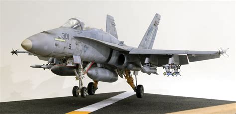 Academy 132 Golden Dragon Fa 18 Landing Large Scale Planes