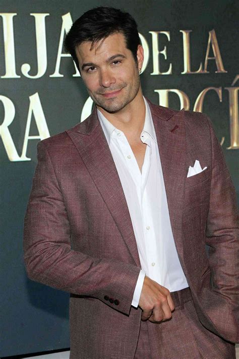 Conoce A La Esposa Y A Los Hijos De Brandon Peniche