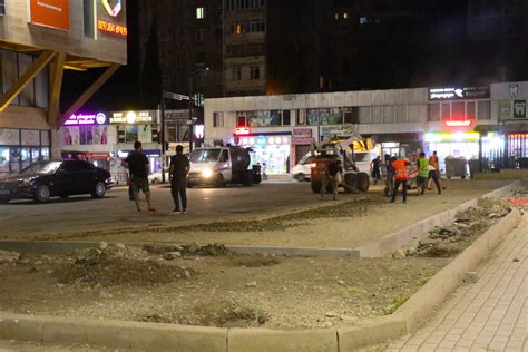 მეტროსადგურ „ახმეტელის თეატრის“ მიმდებარე ტერიტორიის რეაბილიტაცია მიმდინარეობს Kvira Ge