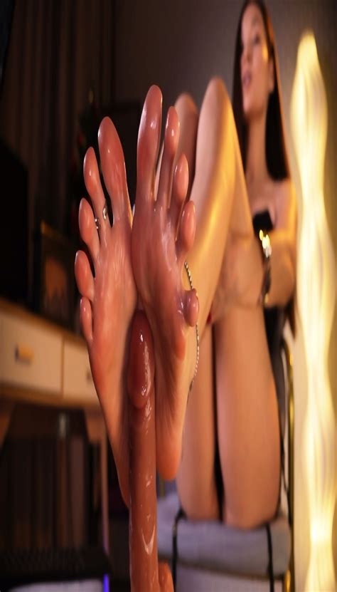 Iris V Sexy Red Toes Eporner