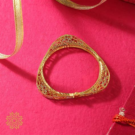 Witness Exceptional Gold Designer Jewelry From This Brand • South India