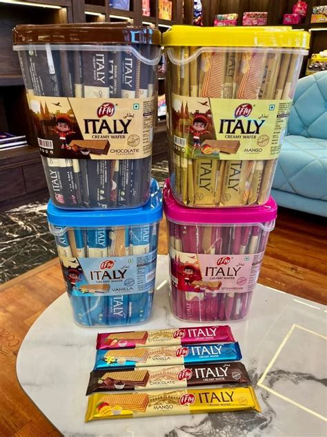 Rectangular 4 Flavours Italy Waffers Bucket At ₹ 5 Piece In Indore Id 2856955145512