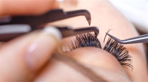 Tips With A Lash Extension Kit Move Mama Move