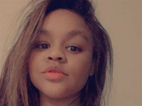 Kandra On Xcams For A Hot Live Sex Cam Show