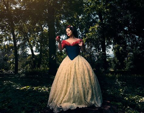 Disney Princesses As Queens Photos Ps Love