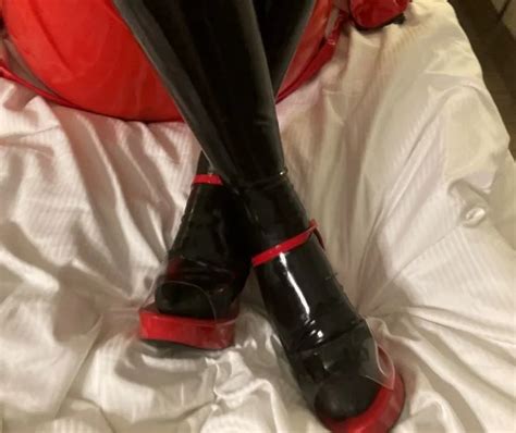 Black And Red Latex Fetish Couple 40 Nude Pics Xhamster
