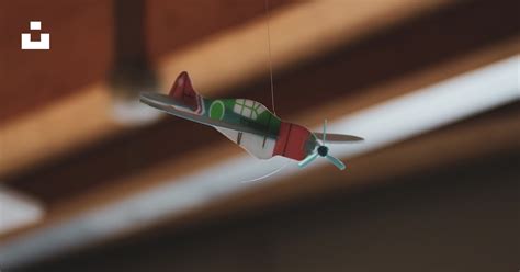 녹색과 흰색 사탕 지팡이 사진 Unsplash의 무료 회색 이미지