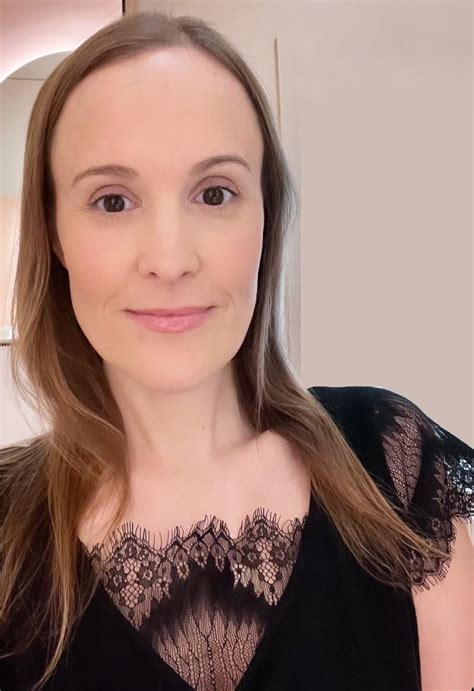 Pourquoi Devrions Nous Assumer Notre Alopécie Au Juste