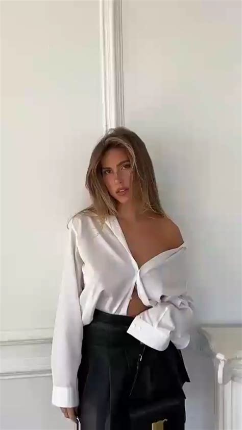 Braless Outfit Slomo R Kara Del Toro