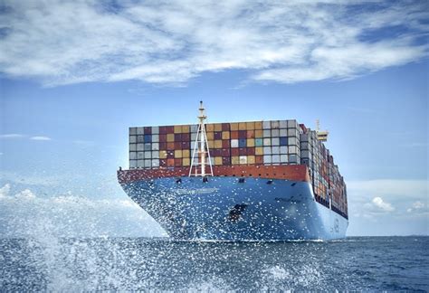 Understanding The Eco Friendliness Of Ocean Freight Vs Air Freight