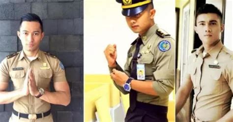 Kenapa Cowok Yang Berseragam Terlihat Seksi Dimata Para Wanita KASKUS