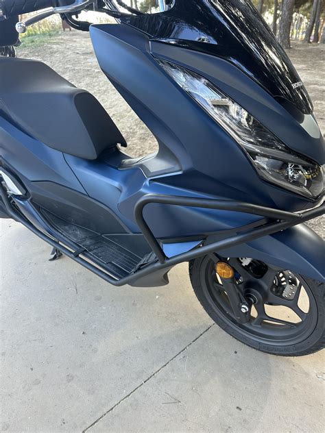 Gp Kompozit Engine Protector Crash Bars Black Compatible For Honda Pcx — Gp Kompozit Global