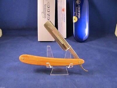 Dovo 58 Bamboo Solingen Germany Straight Razor With Nice Etch Mint