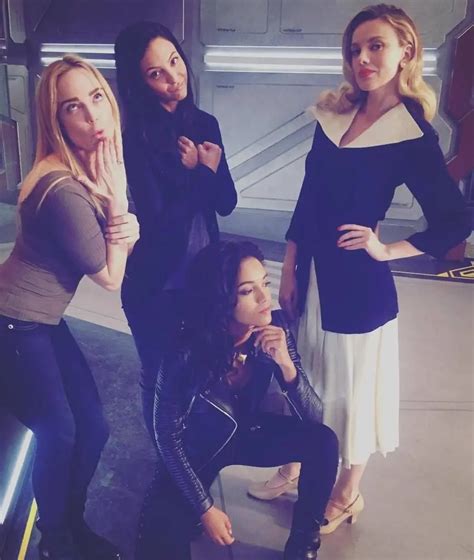 Legends Of Tomorrow Female Cast Scrolller