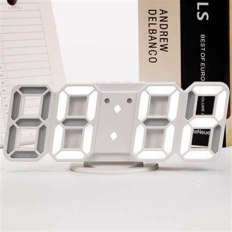 Mini Modern Fashion Smart Home Product White 3d Digital Led Clock For