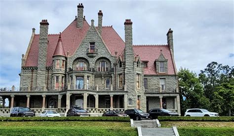 10 Castles To Visit In Canada 5 You Can Stay In Forever Karen