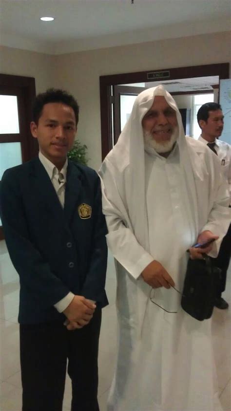 Bersama Syaikh Addnan Ali Ar Rantisi Bongsire