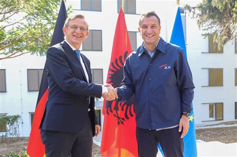 Opitz Krah Veliajt Konviktet E Reja Në Tiranë Me Kushte Më Të Larta