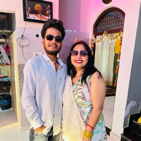 Yaduvanshi Muskan Yaduvanshi Reels