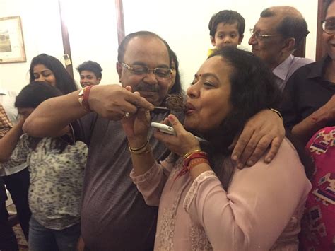 Sovan Chatterjee Birthday শোভনের ফোনে আমার নম্বর ব্লকড প্রাক্তন মেয়রের জন্মদিনে আক্ষেপ