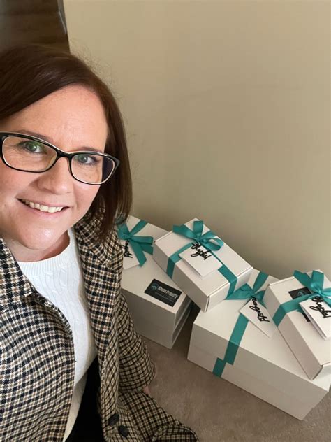 Settlement Day Made Even Better With These Gorgeous Custom Made