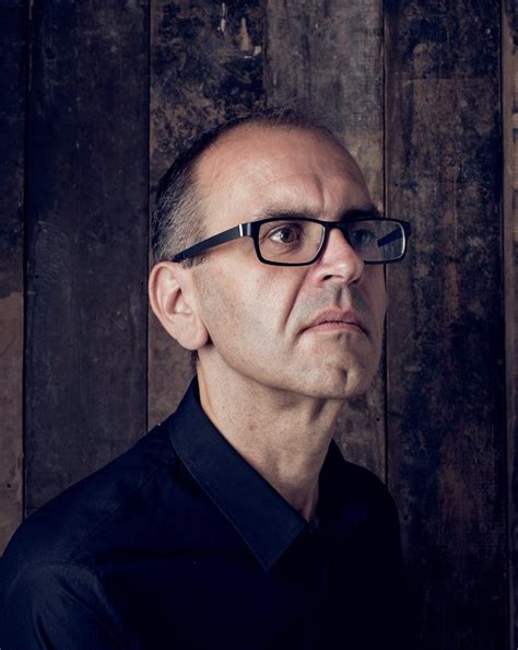 About Wayne Ford Medium