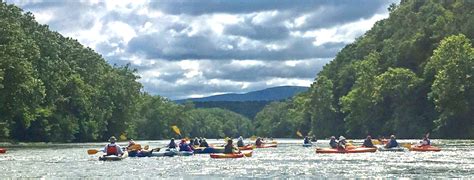 Kayaks And Clouds Shenandoah River Luray Va Canoe Kayak Tubing