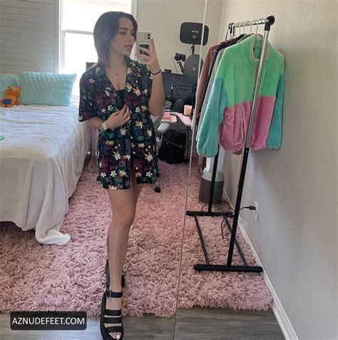 Nyyxxii Feet Aznudefeet