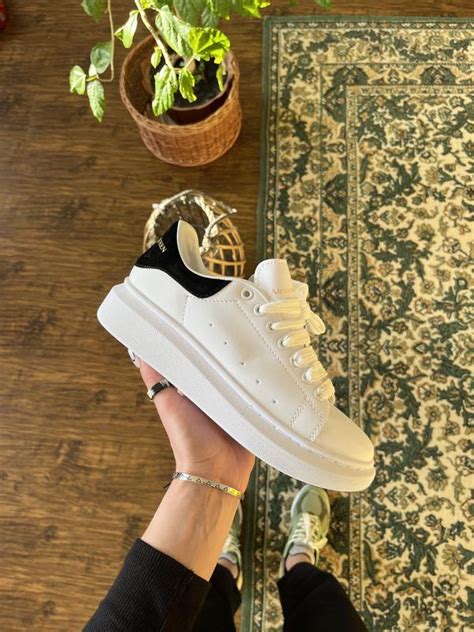 Кеди Alexander Mcqueen — ціна 2650 грн у каталозі Кеди Купити жіночі