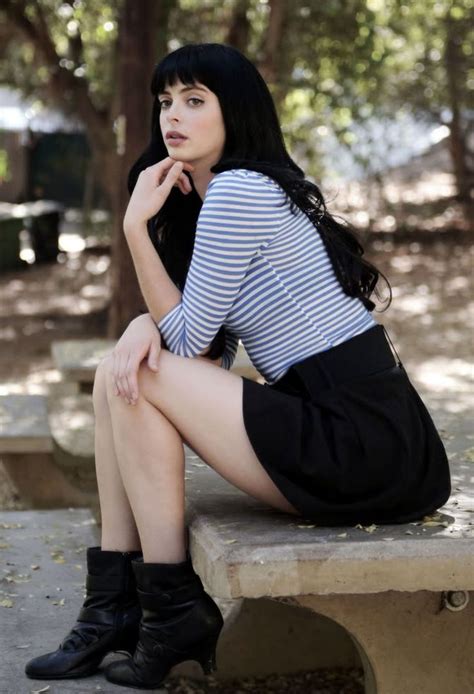 Poses Sitting Woman Sitting On A Bench Drawing Pose Woman Sitting On