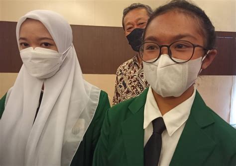Kisah Keysa Gadis Katolik Yang Kuliah Di Kampus Islam Karena Sang Kakak Kisah Keysa Gadis Katolik Yang Kuliah Di Kampus Islam Karena Sang Kakak